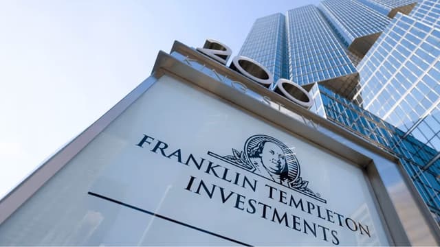 Franklin Templeton Files New Bitcoin DRIP ETFs That Turn Stock ...